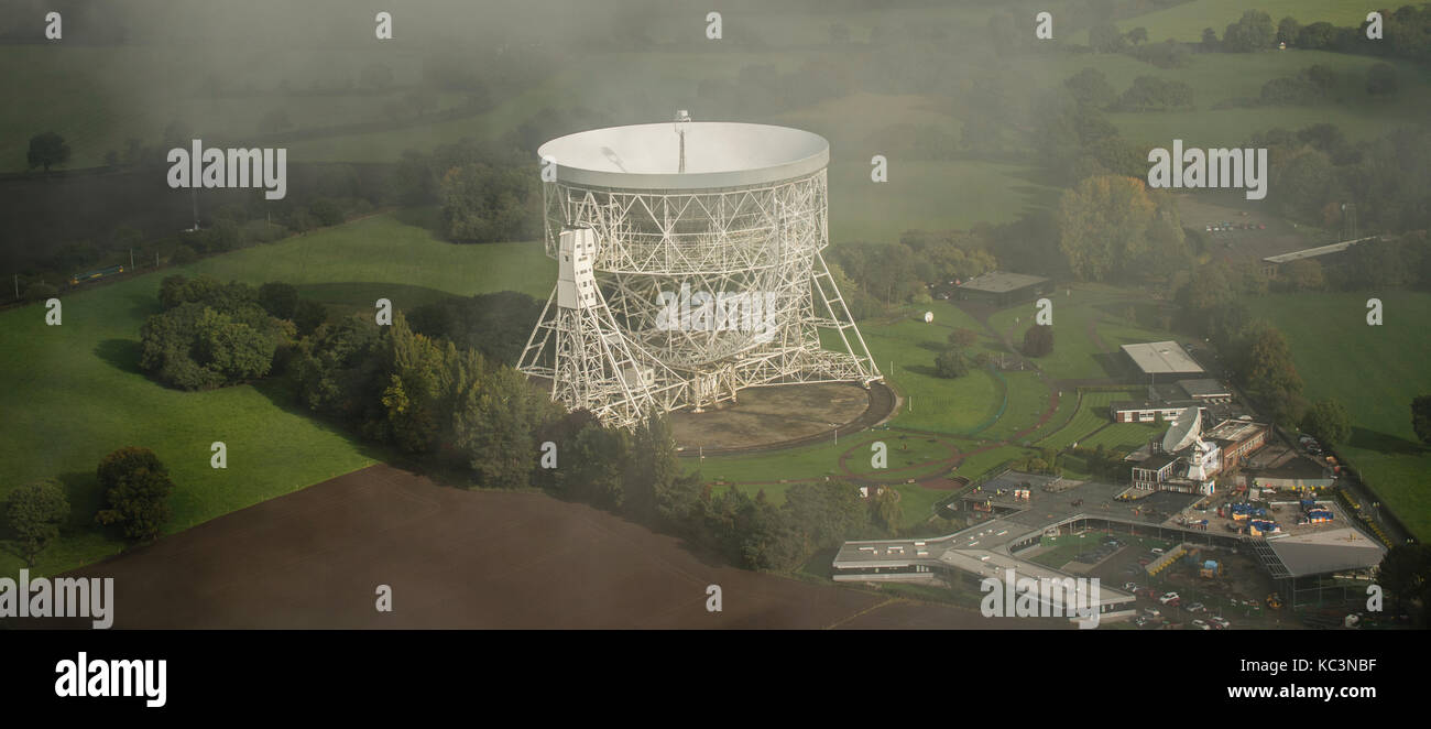 Jodrell bank dish aerial hi-res stock photography and images - Alamy