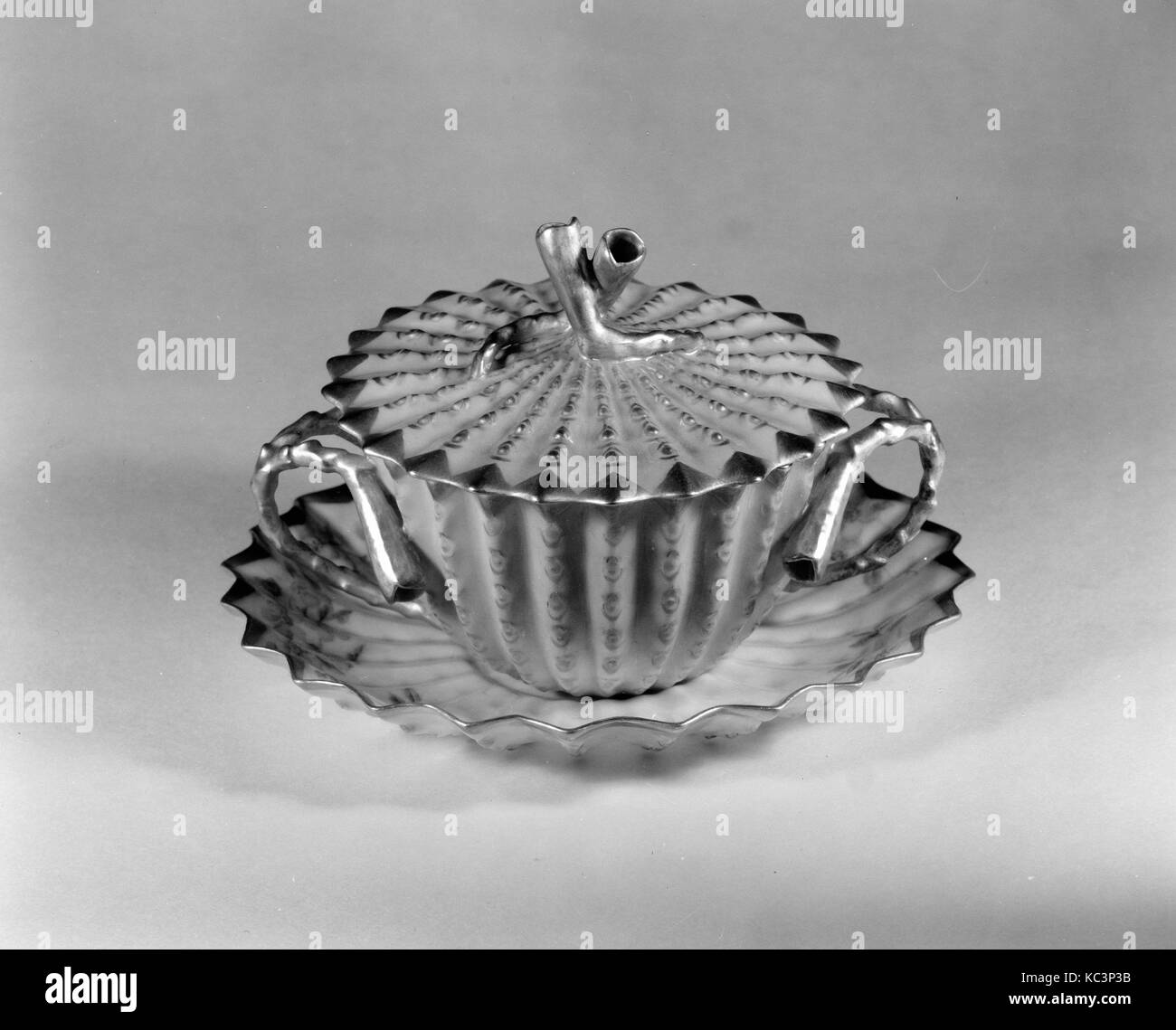 Cup manufacturing Black and White Stock Photos & Images - Alamy