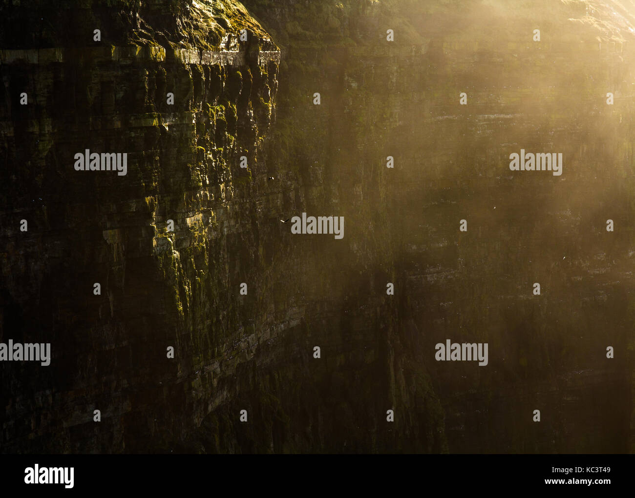 Mist and cliffs hi-res stock photography and images - Alamy