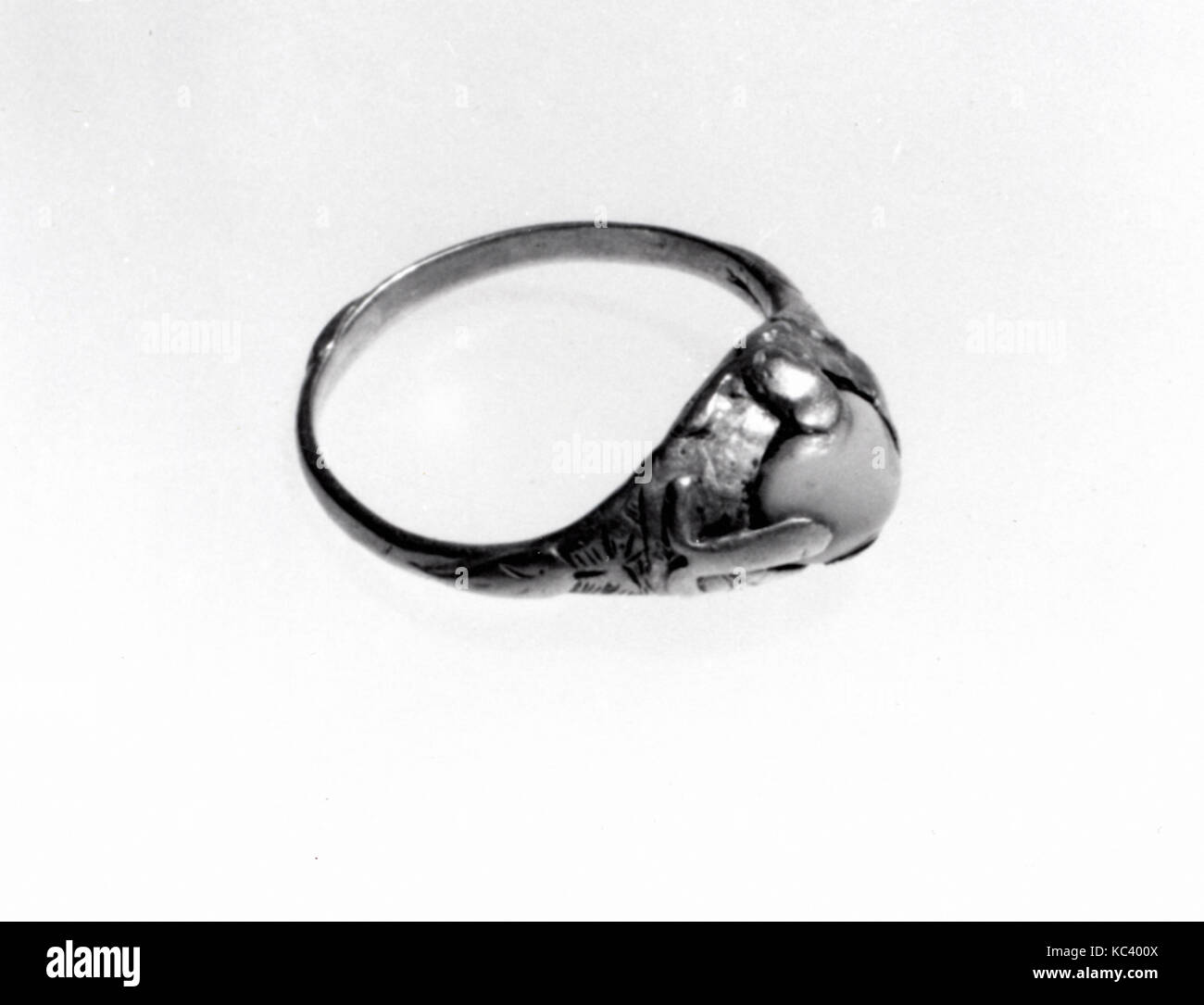 Ring, 12th–13th century, Found Iran, Gurgan, gold and gem stone ...