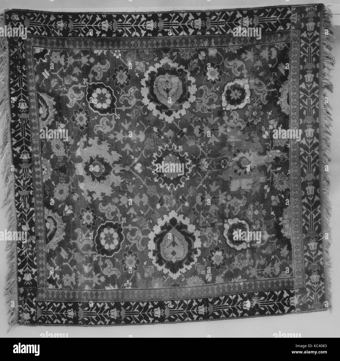 Wool red Black and White Stock Photos & Images - Alamy