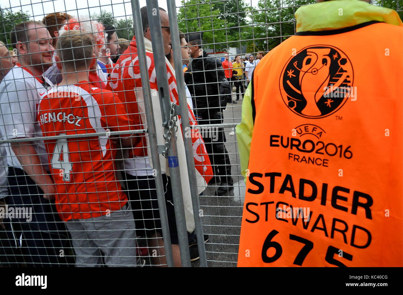 EURO 2016: English supporters face riot police at Geoffry Guichard ...