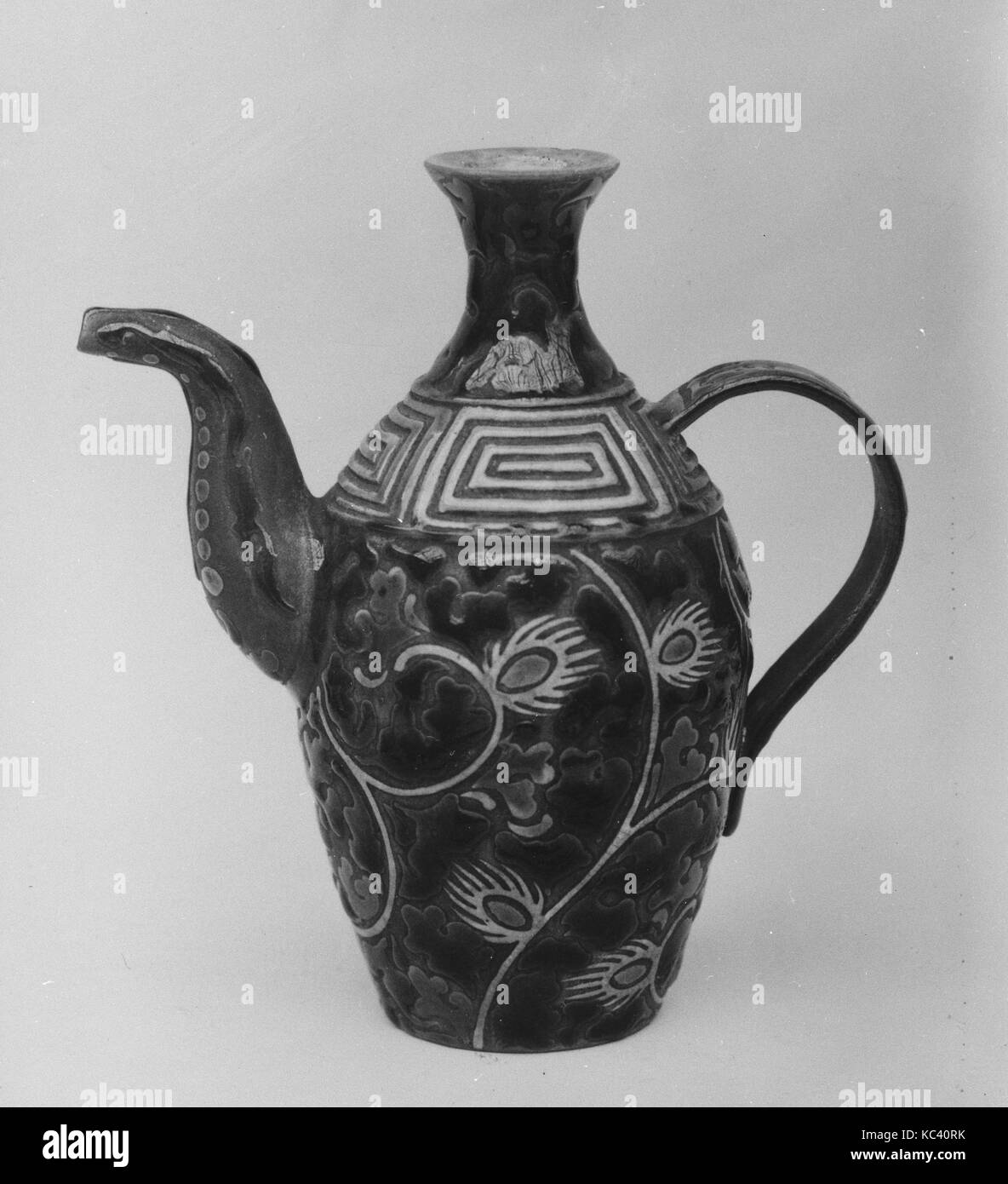 Wine pot, Edo period (1615–1868), 1790, Japan, Faience with design in ...