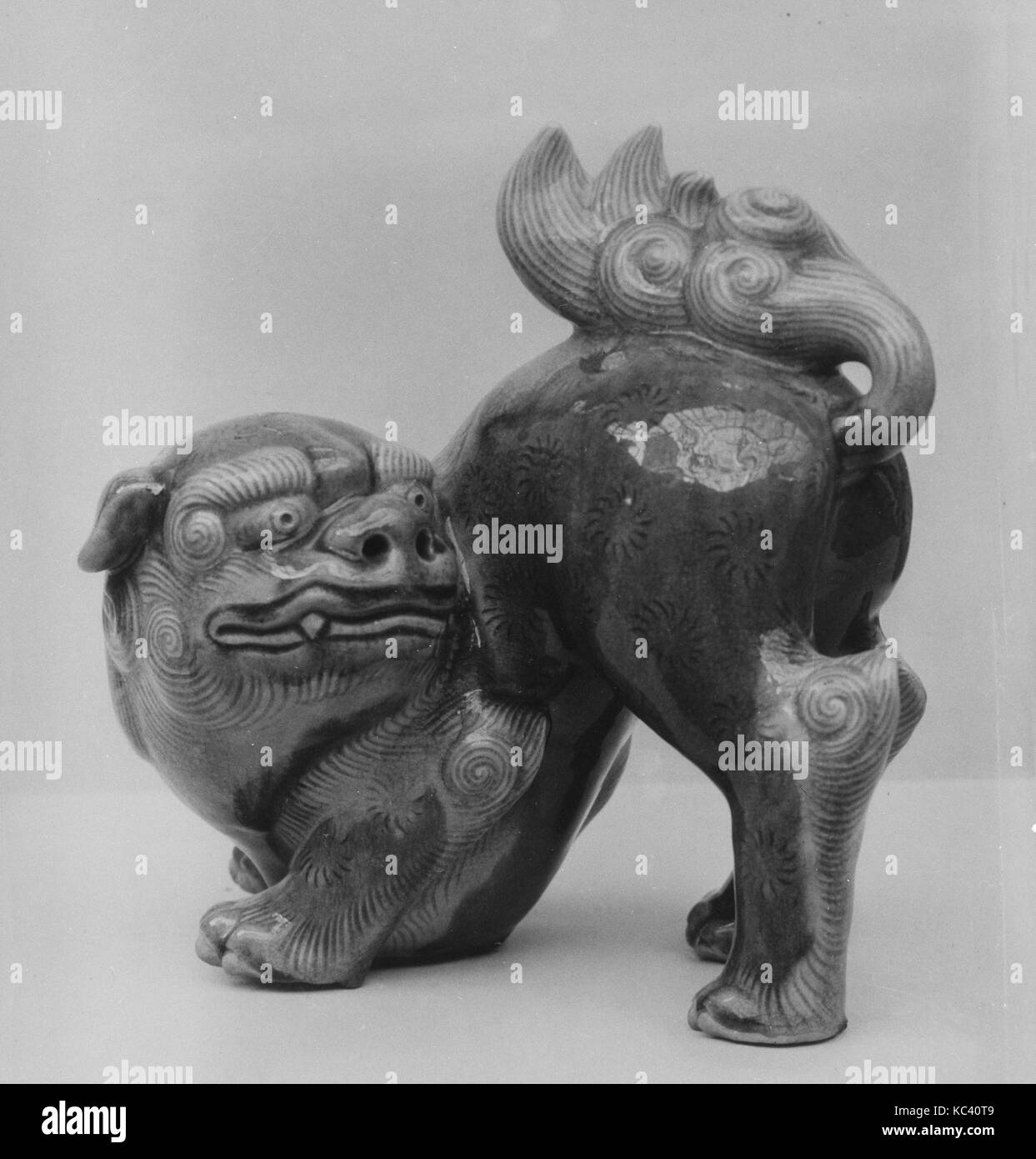 Shishi, Edo period (1615–1868), 1830, Japan, Pottery covered with ...