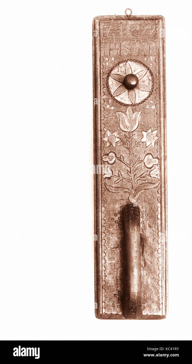 Mangle board hi-res stock photography and images - Alamy