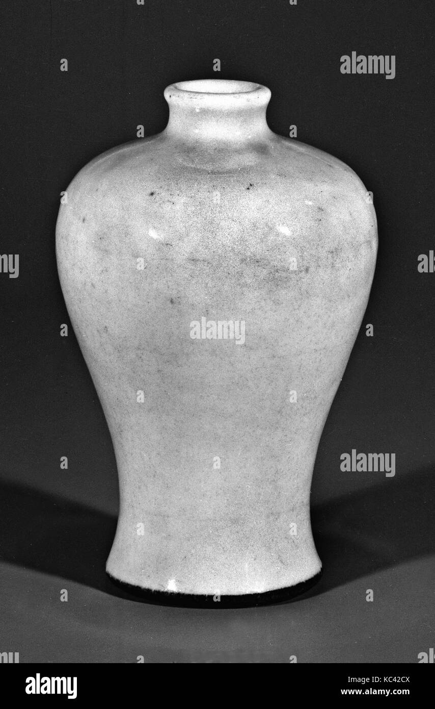 Gallipot, Qing dynasty (1644–1911), Qianlong period (1736–95), China ...