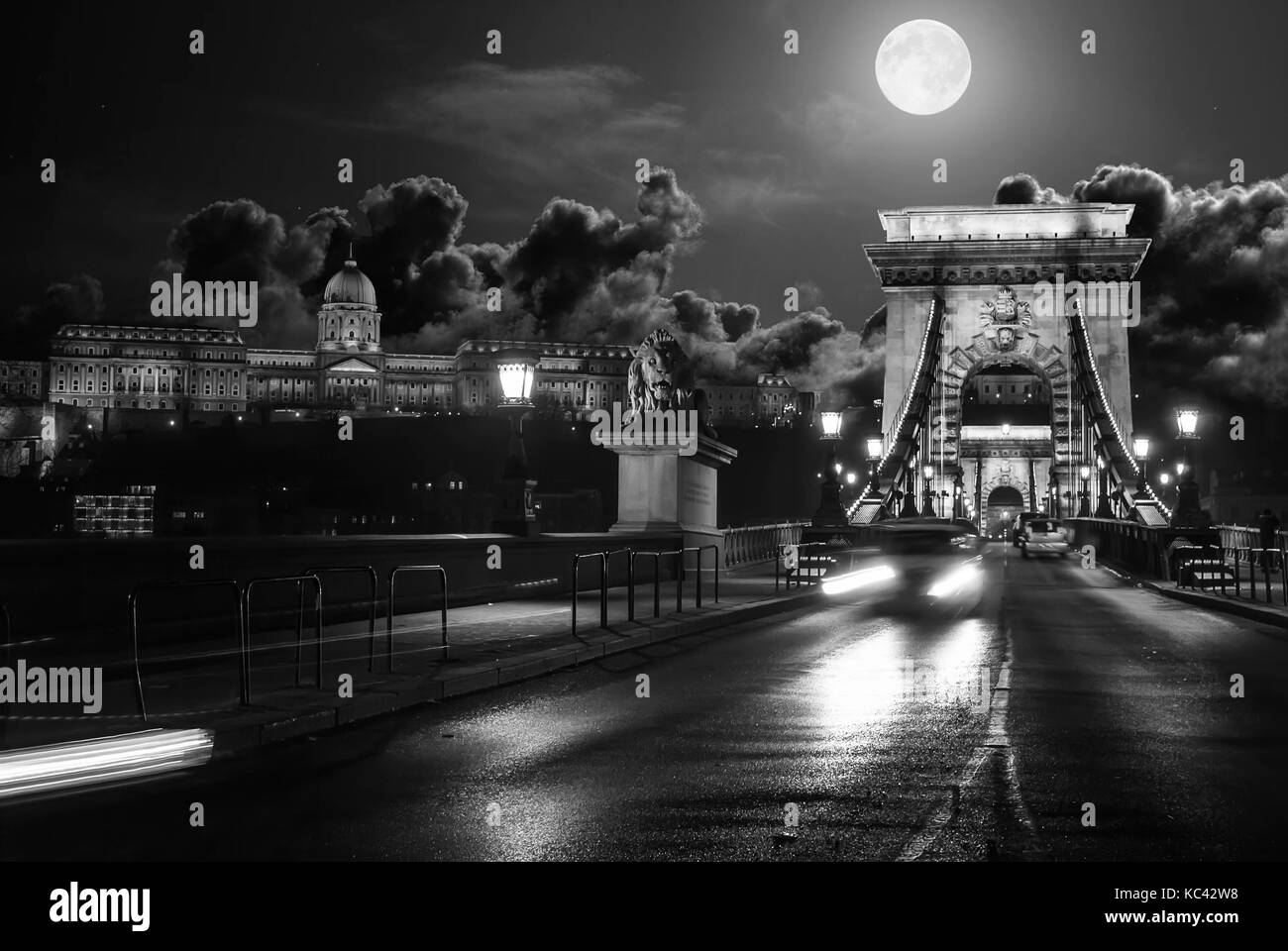 Night view bridge city in Black and White Stock Photos & Images - Alamy