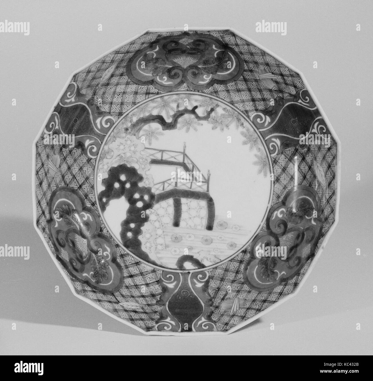 Plate, Edo period (1615–1868), early 18th century, Japan, Porcelain ...