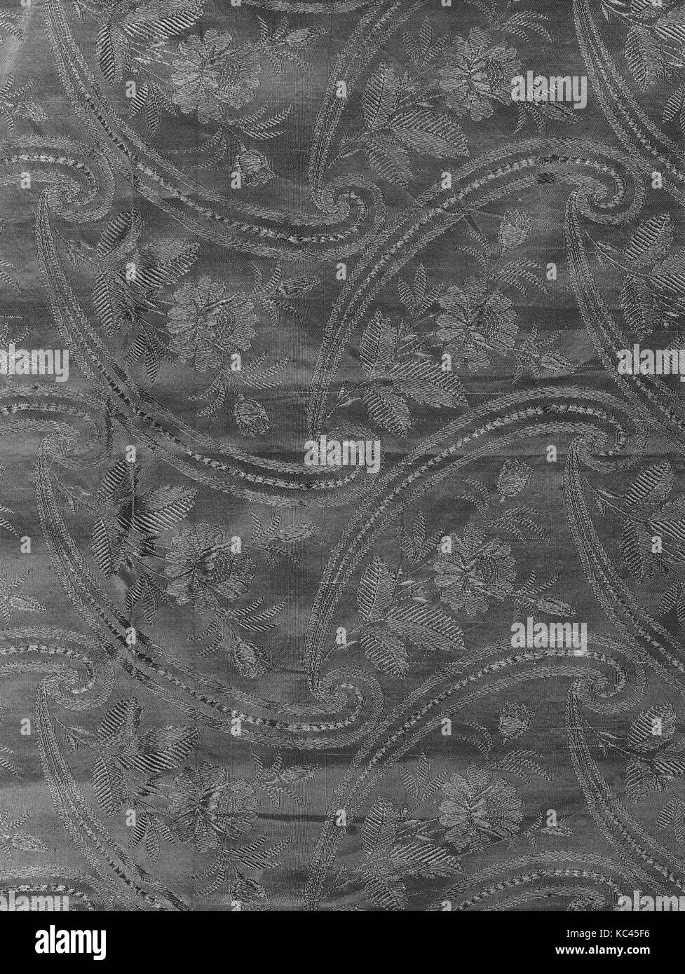 Piece, 1830s–40s, French or British, Silk, L. 39 x W. 86 1/8 inches (99 ...