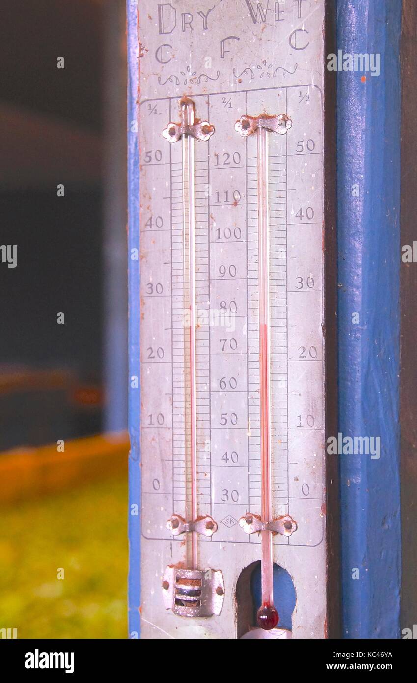 Dry And Wet Bulb Thermometr