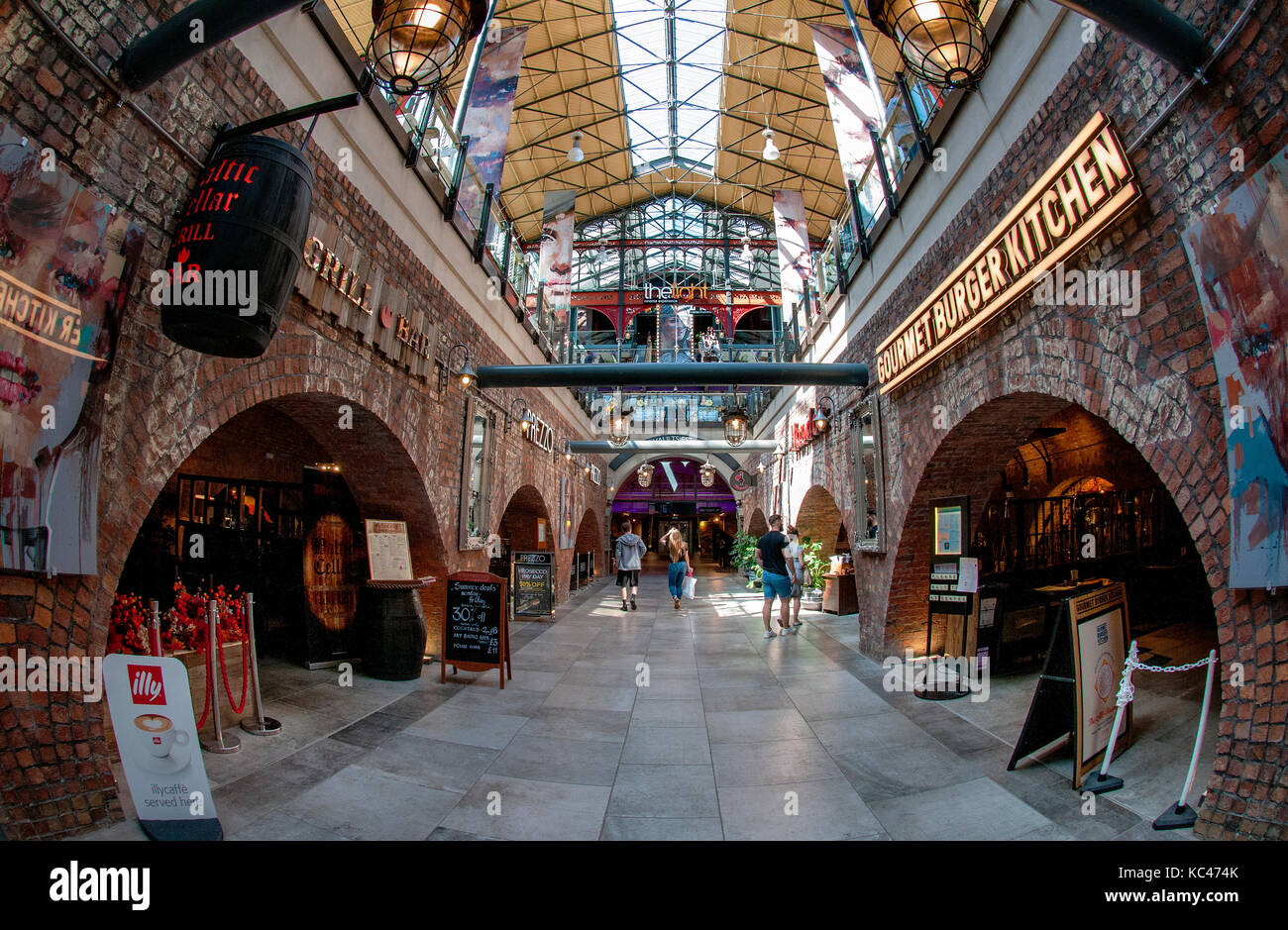 Bolton market place shopping centre hi-res stock photography and images ...
