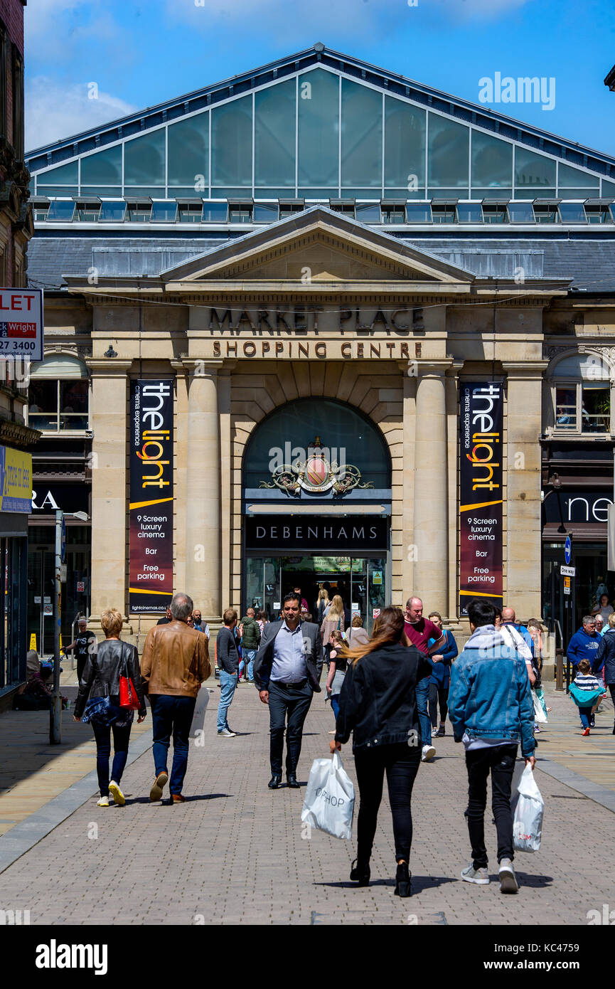 Bolton market place shopping centre hi-res stock photography and images ...