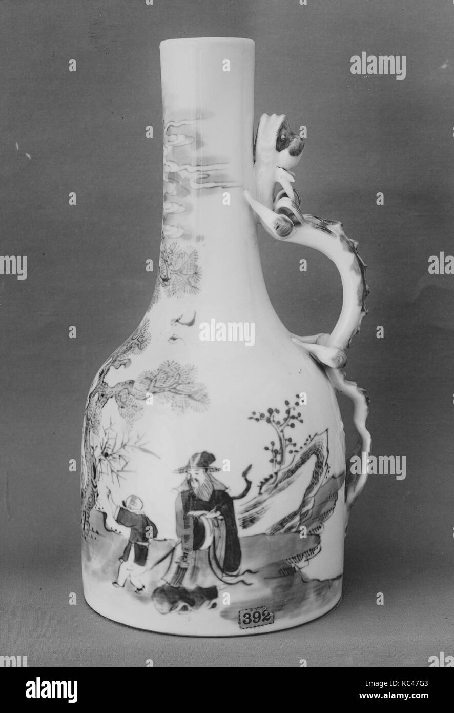 Under glaze Black and White Stock Photos & Images - Alamy