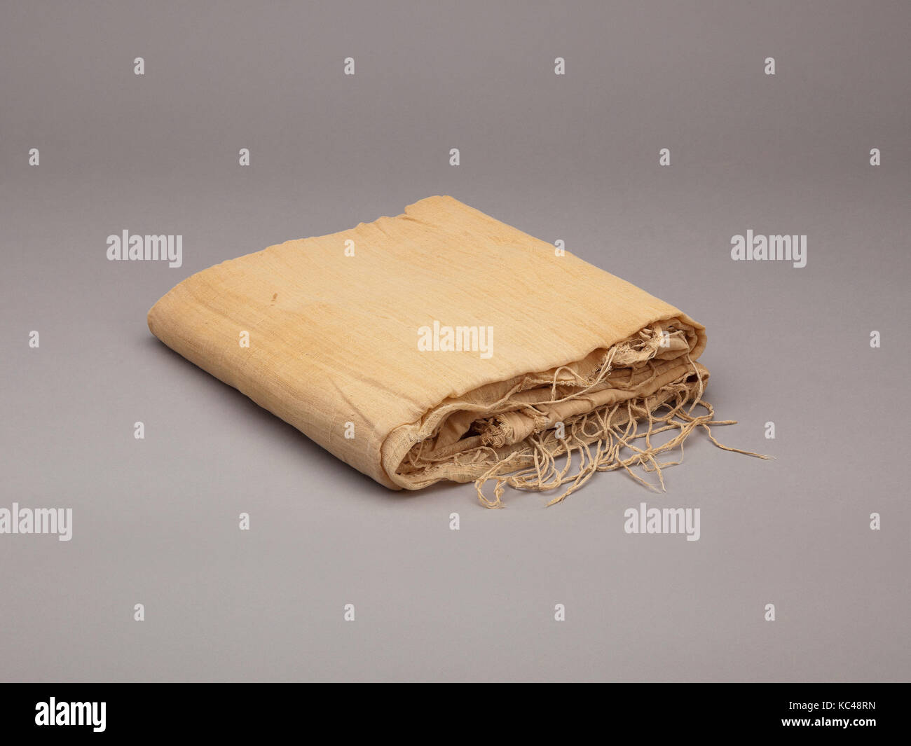 Sheet, linen mark, medium spin, close weave, ca. 1492–1473 B.C Stock ...