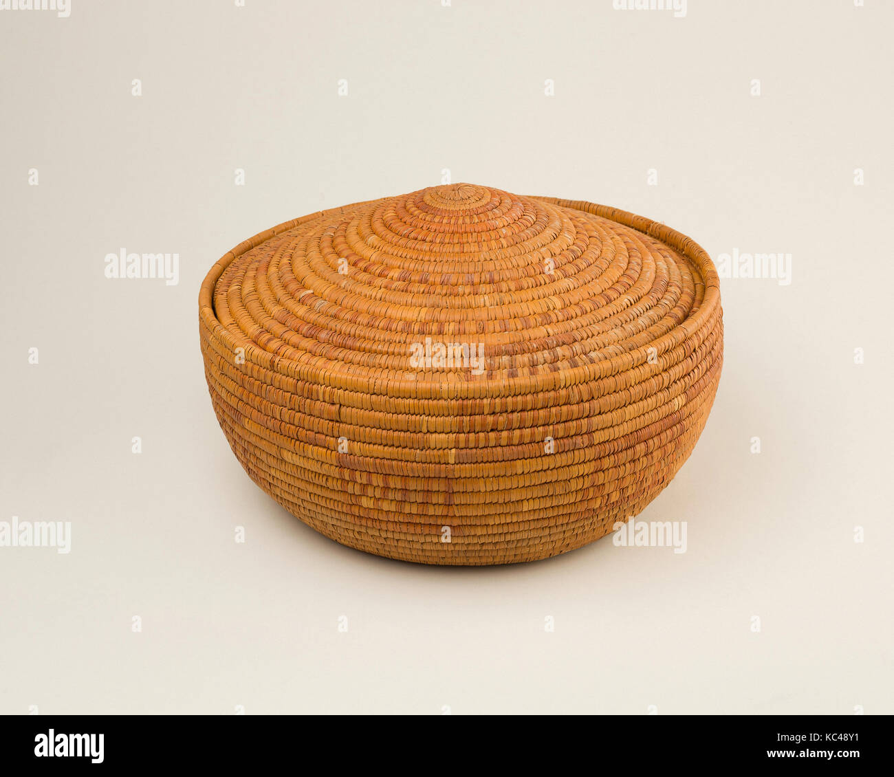 Circular Basket with Conical Lid, ca. 1479–1458 B.C Stock Photo - Alamy
