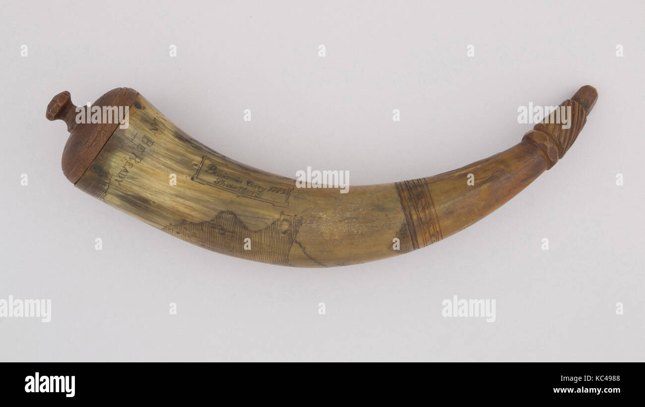 Powder horns hi-res stock photography and images - Alamy