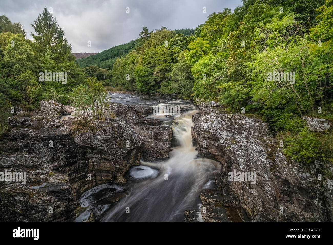 Invermoriston bridge river High Resolution Stock Photography and Images ...