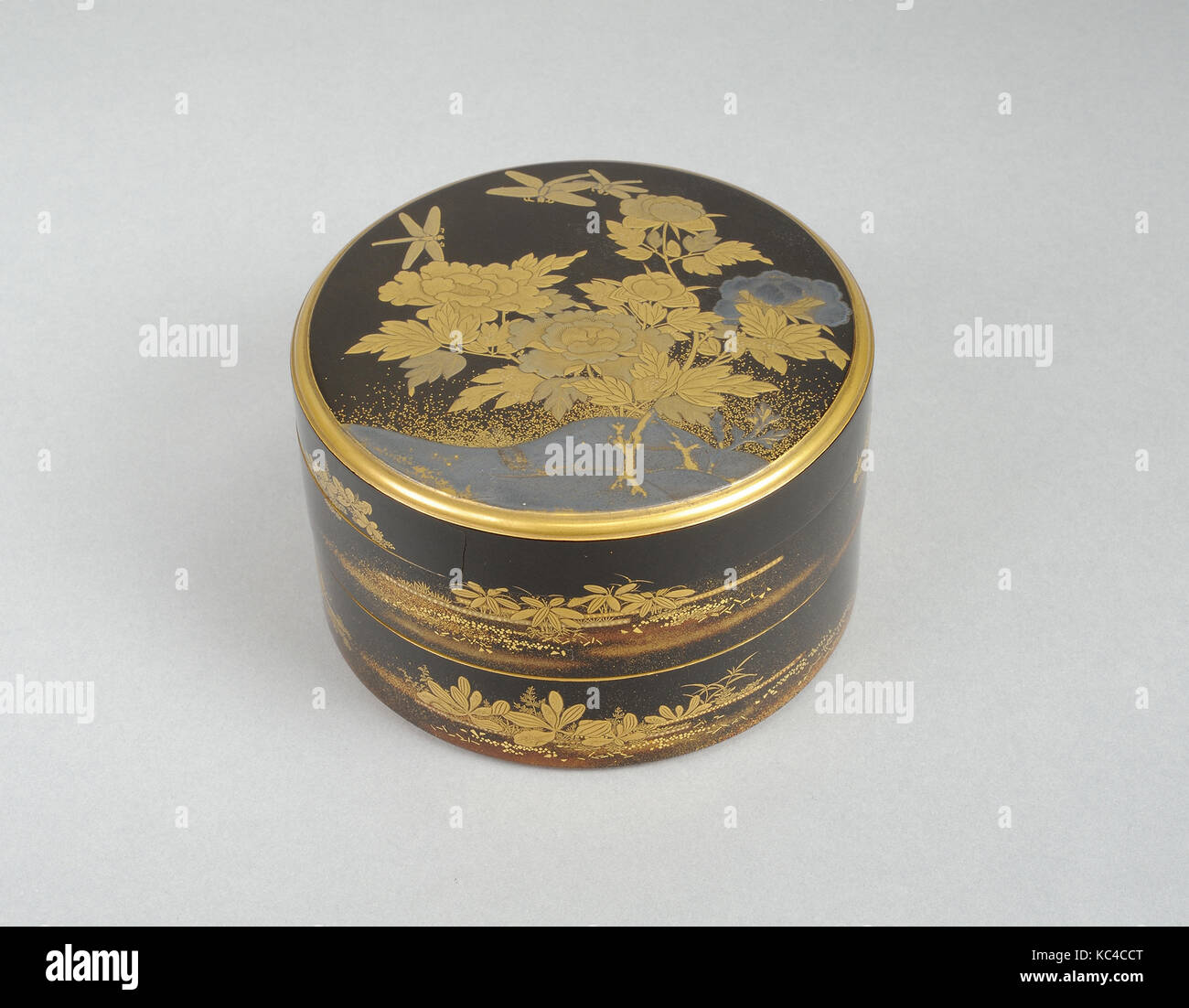Incense Box, mid-19th century, Japan, Black lacquer, H. 2 5/8 in. (6.7 ...