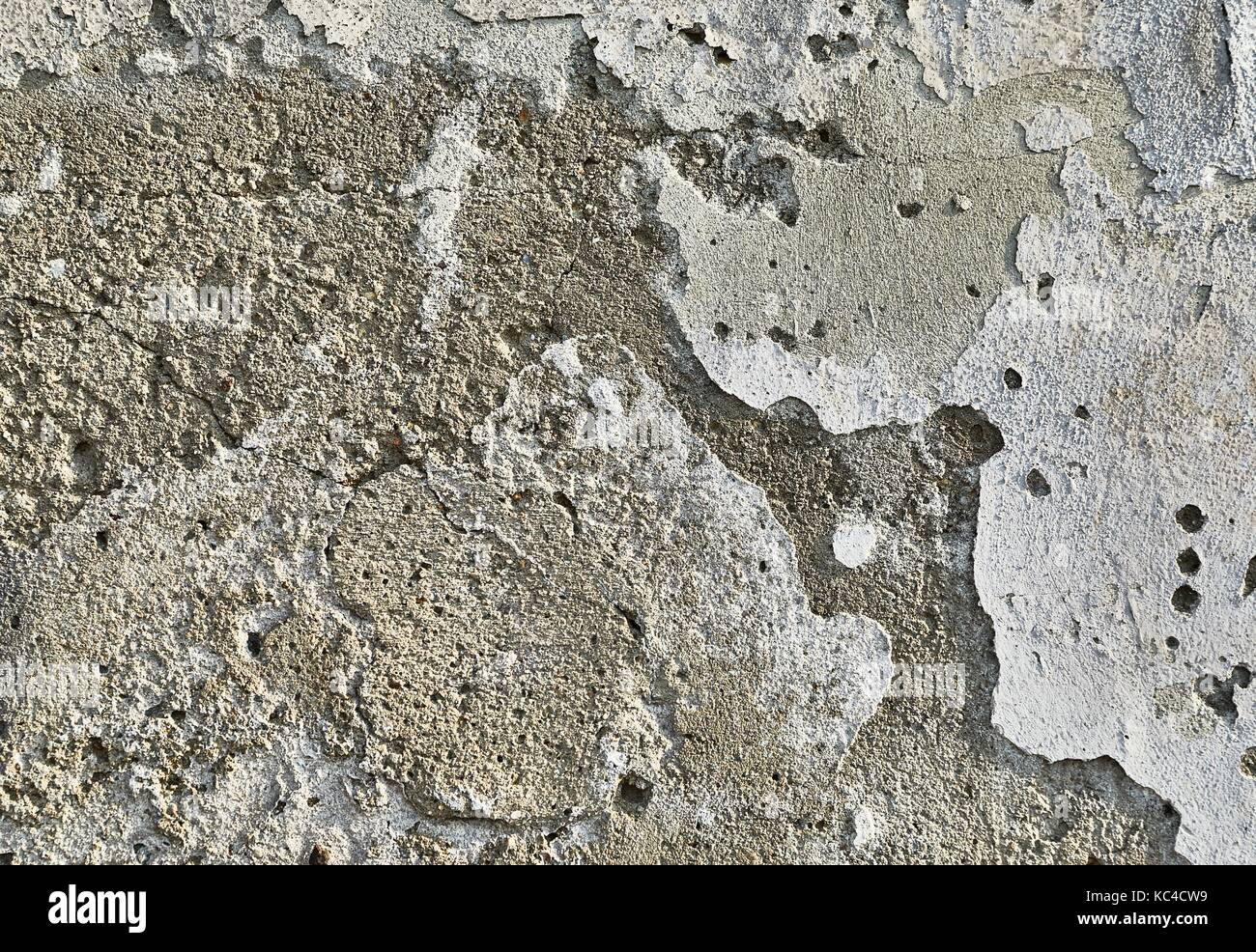 Wall desintegrating over time Stock Photo - Alamy