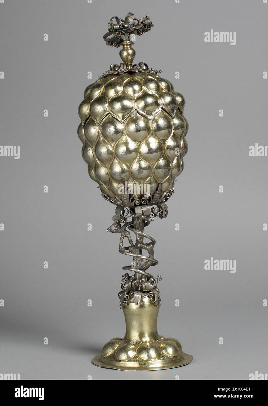 16th century silver cup hi-res stock photography and images - Alamy