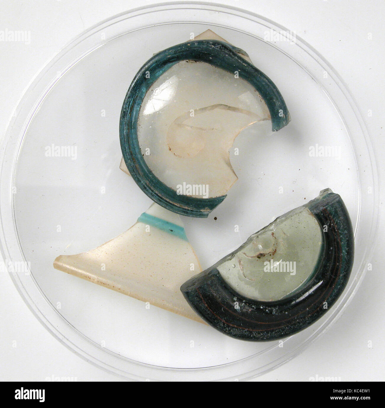 Glass Fragments, 4th–7th century, Made in Kharga Oasis, Byzantine Egypt ...