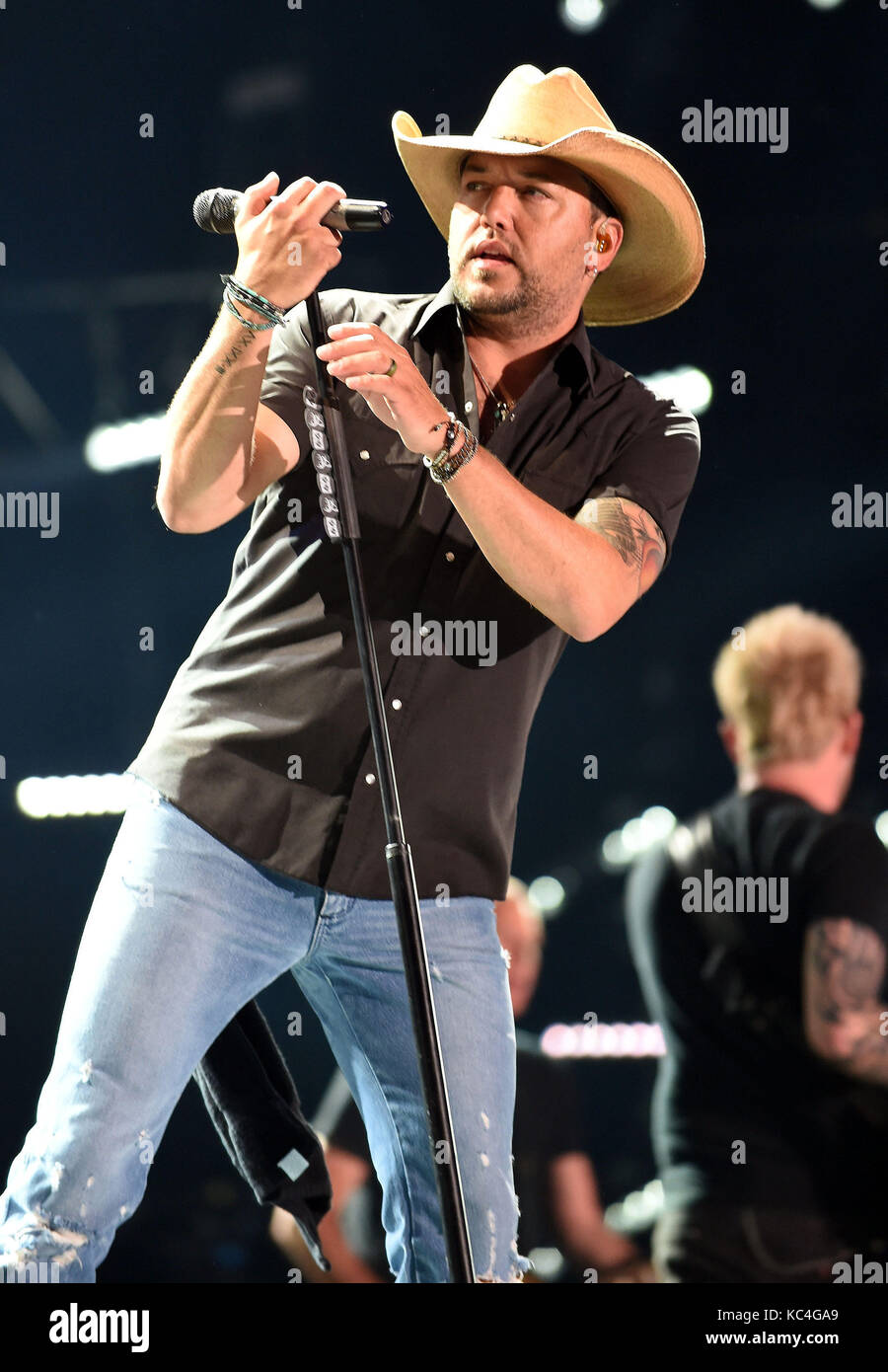Jason aldean las vegas shooting hi-res stock photography and images - Alamy