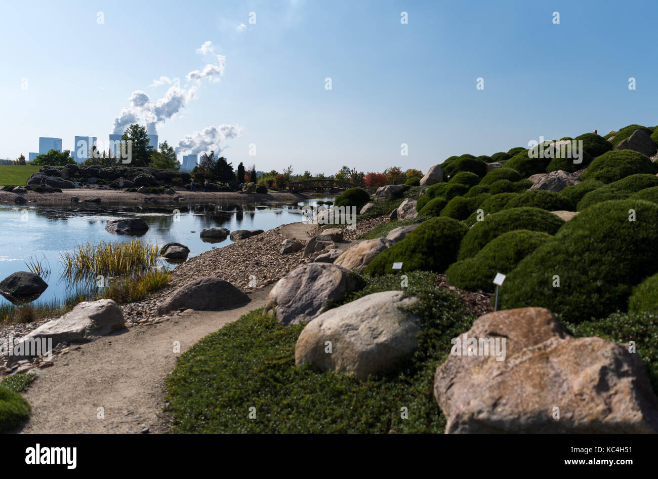 Boxberg, Germany. 29th Sep, 2017. View of the Boxberg power plant ...