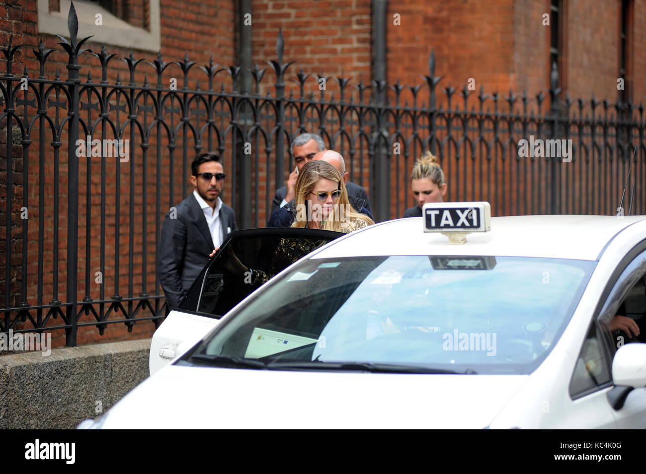Exclusive Special Fee Milan Vanessa Hessler And Companion Gianni