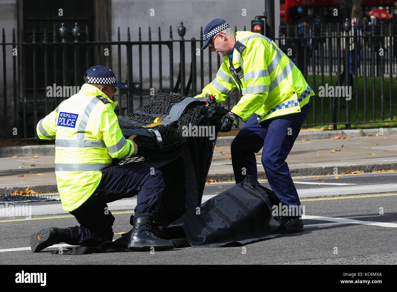 Steel spiked road mats hi-res stock photography and images - Alamy
