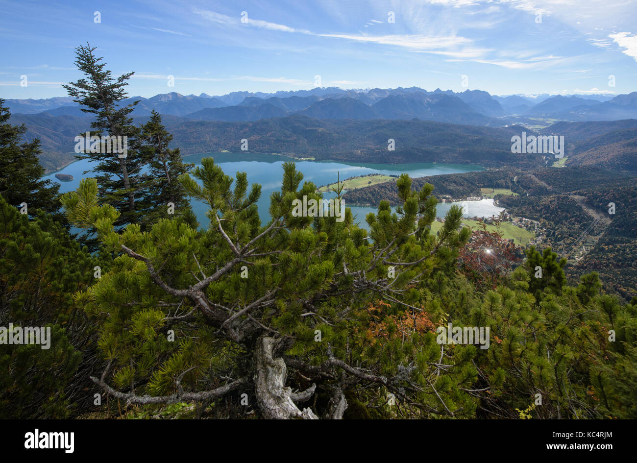 Walchensee, Germany. 2nd Oct, 2017. View of the blue sky above the ...