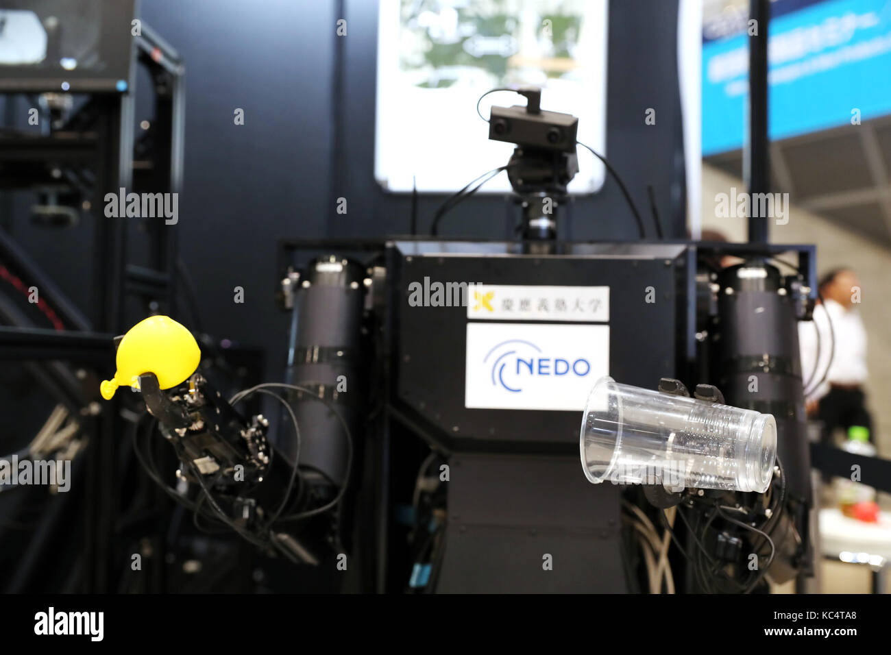 Chiba, Japan. 3rd Oct, 2017. Japan's Keio University displays robot ...