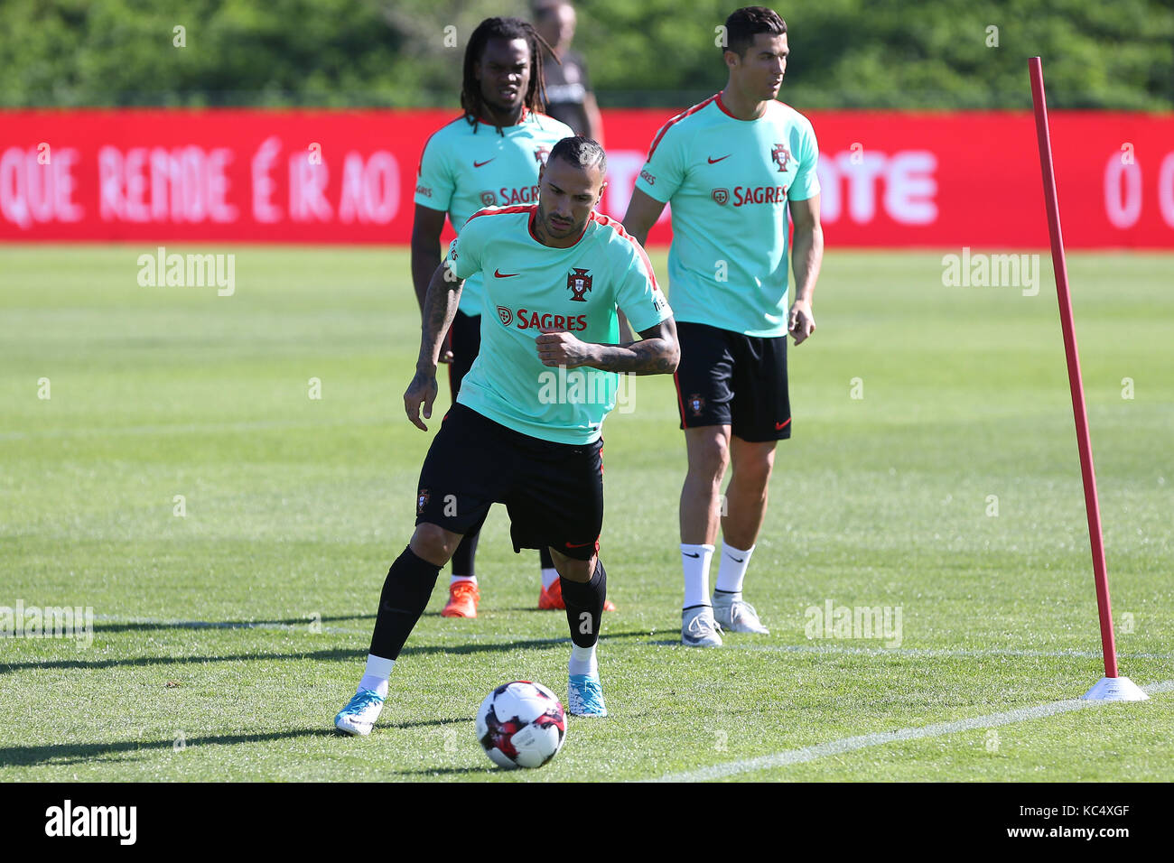 Lisbon, Portugal. 3rd Oct, 2017. Portugal's forward Ricardo Quaresma ...
