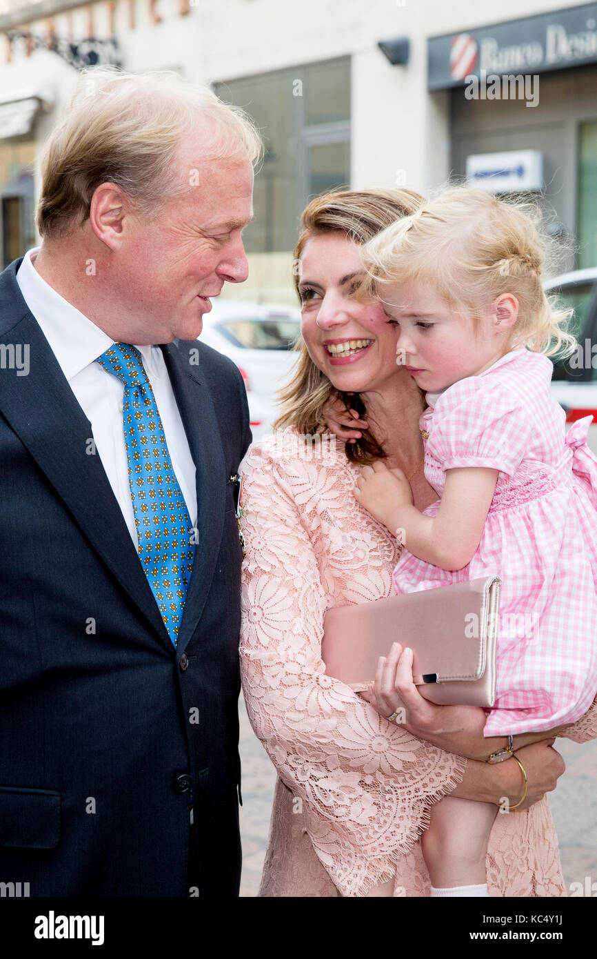 Prince Carlos, Princess Annemarie with their daughters Princess Luisa ...