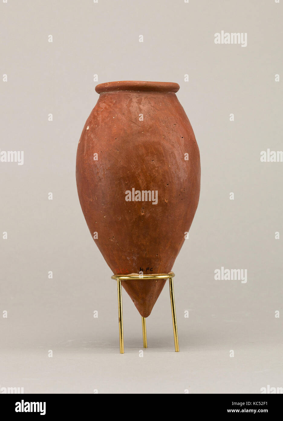 Polished red ware jar hi-res stock photography and images - Alamy