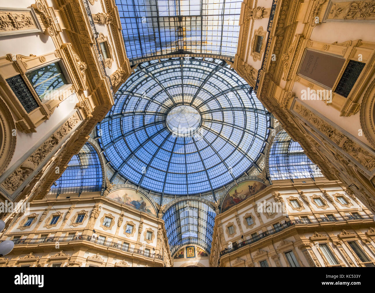 Galleria Vittorio Emanuele II, gallery, Milano, Milan, Lombardy ...