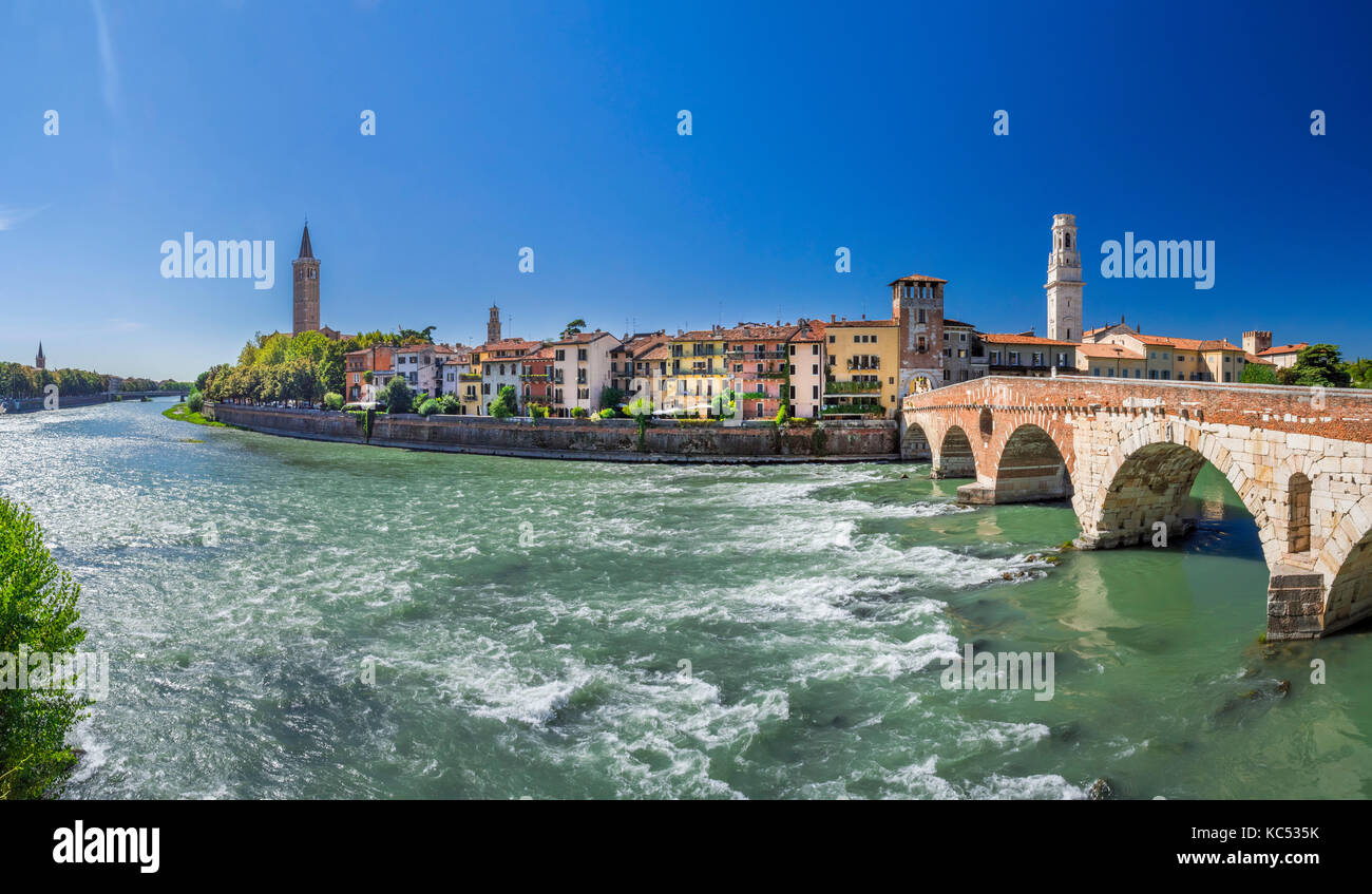 City view with roman bridge hi-res stock photography and images - Alamy