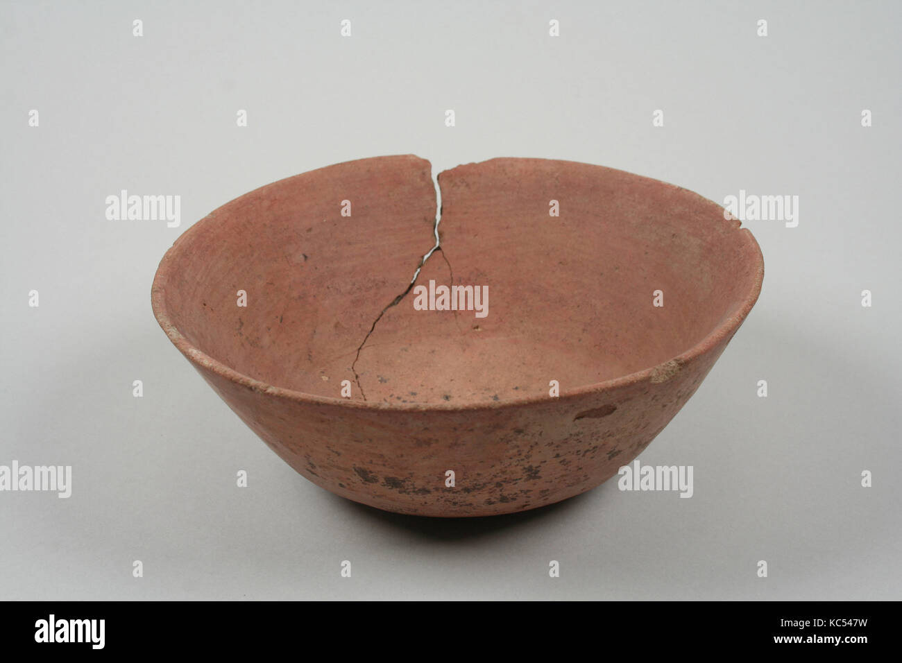 Flared bowl hi-res stock photography and images - Alamy