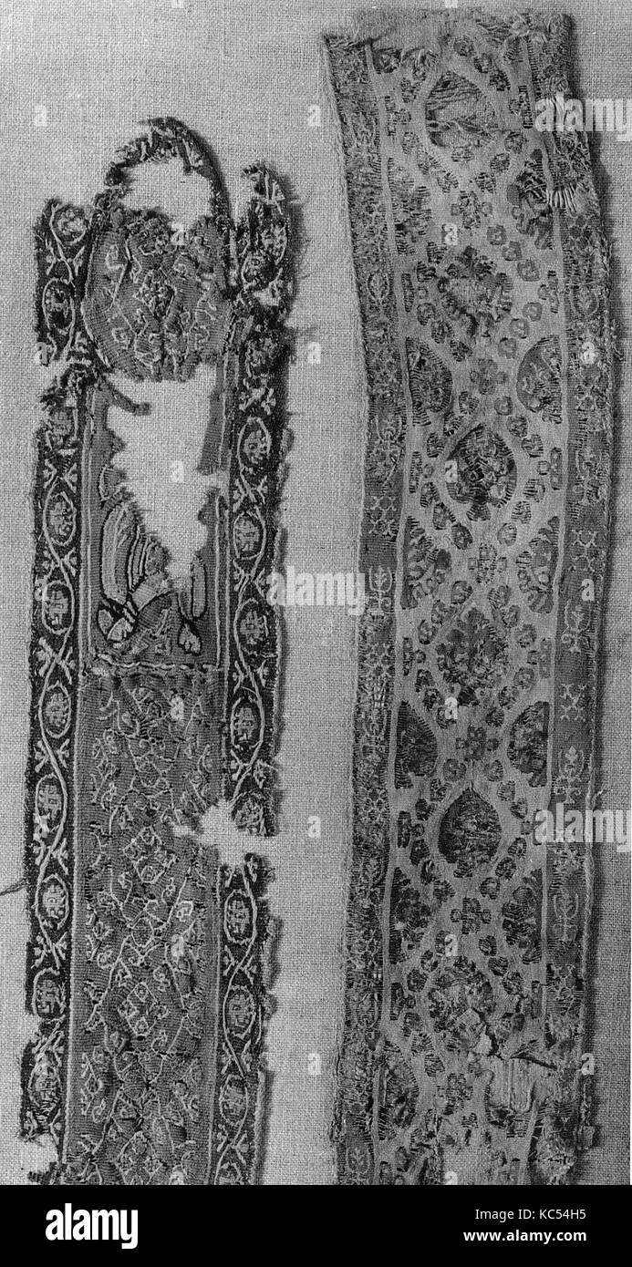 Wide shoulder Black and White Stock Photos & Images - Alamy