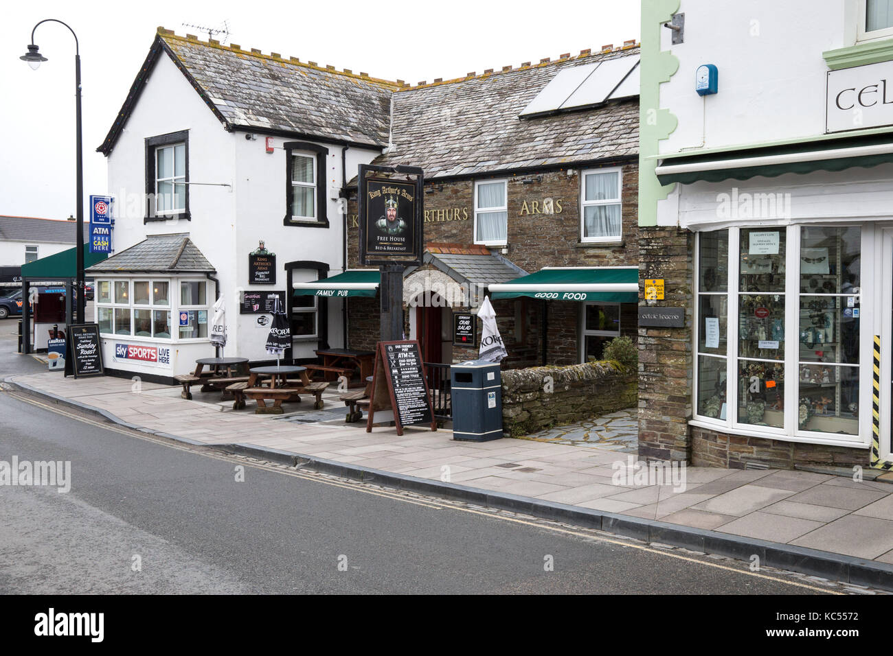 King Arthur's Arms public house, Tintagel, Cornwall Stock Photo - Alamy