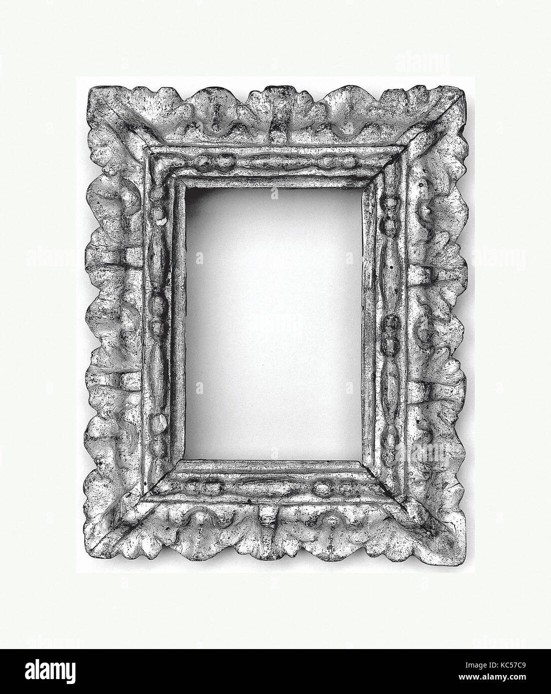 Reverse frame hi-res stock photography and images - Alamy