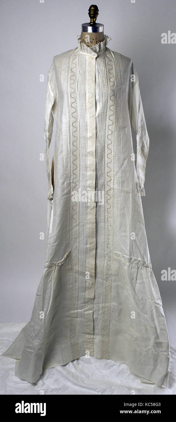 Negligée, 1870s, American or European, cotton Stock Photo - Alamy