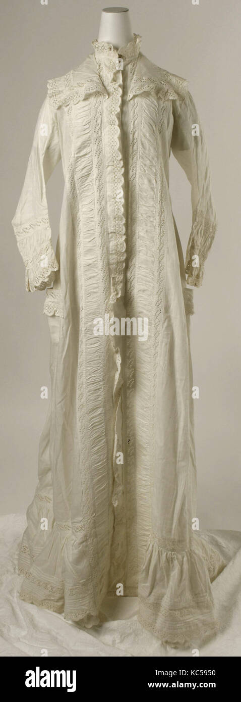 Tea gown, ca. 1880, British, cotton Stock Photo - Alamy
