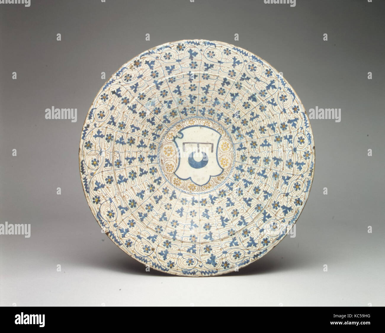 Dish, 1430–1460, Made in probably Manises, Valencia, Spain, Spanish ...