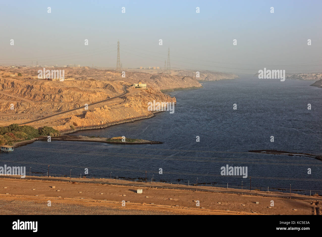 Aswan high dam lake nasser hi-res stock photography and images - Alamy