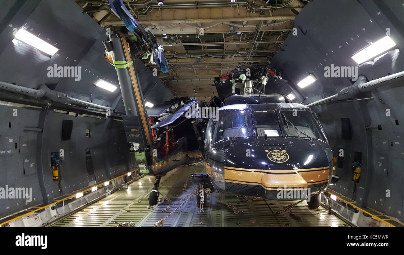 Loading UH-60 Blackhawk Helicopters onto C-5 Galaxy Stock Photo - Alamy
