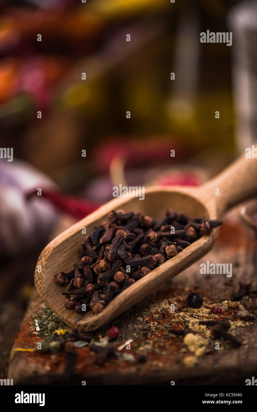 Cloves wooden mortar on hi-res stock photography and images - Alamy