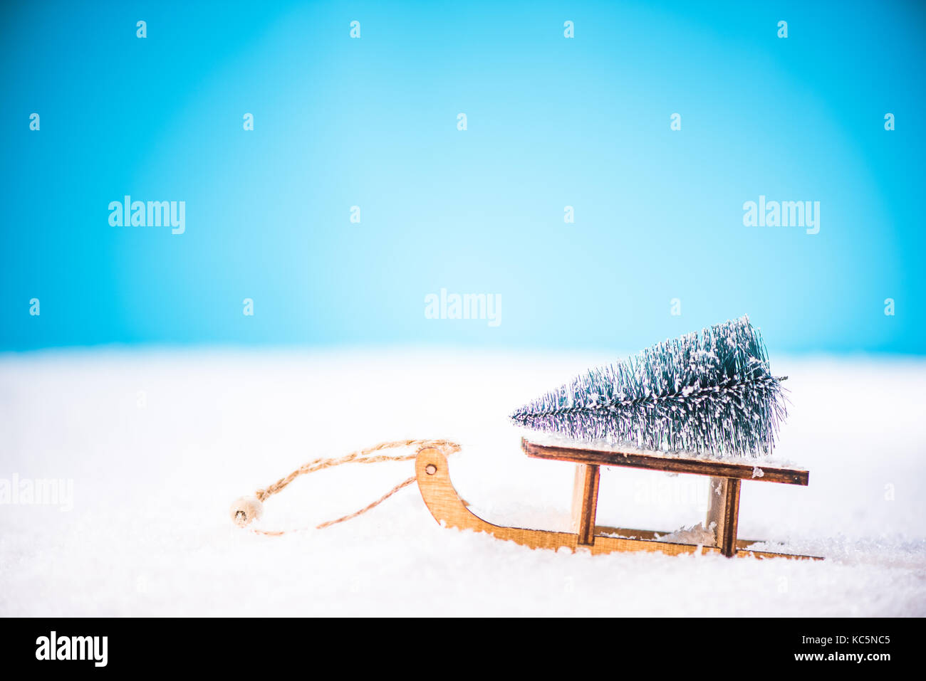 Sledge ball hi-res stock photography and images - Alamy