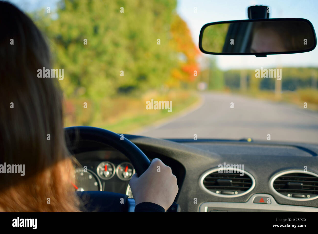 Woman drive hi-res stock photography and images - Alamy