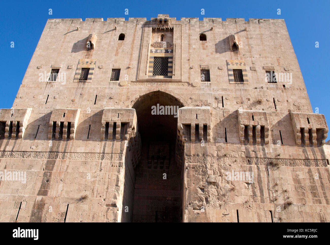 Aleppo citadel in Syria Stock Photo - Alamy