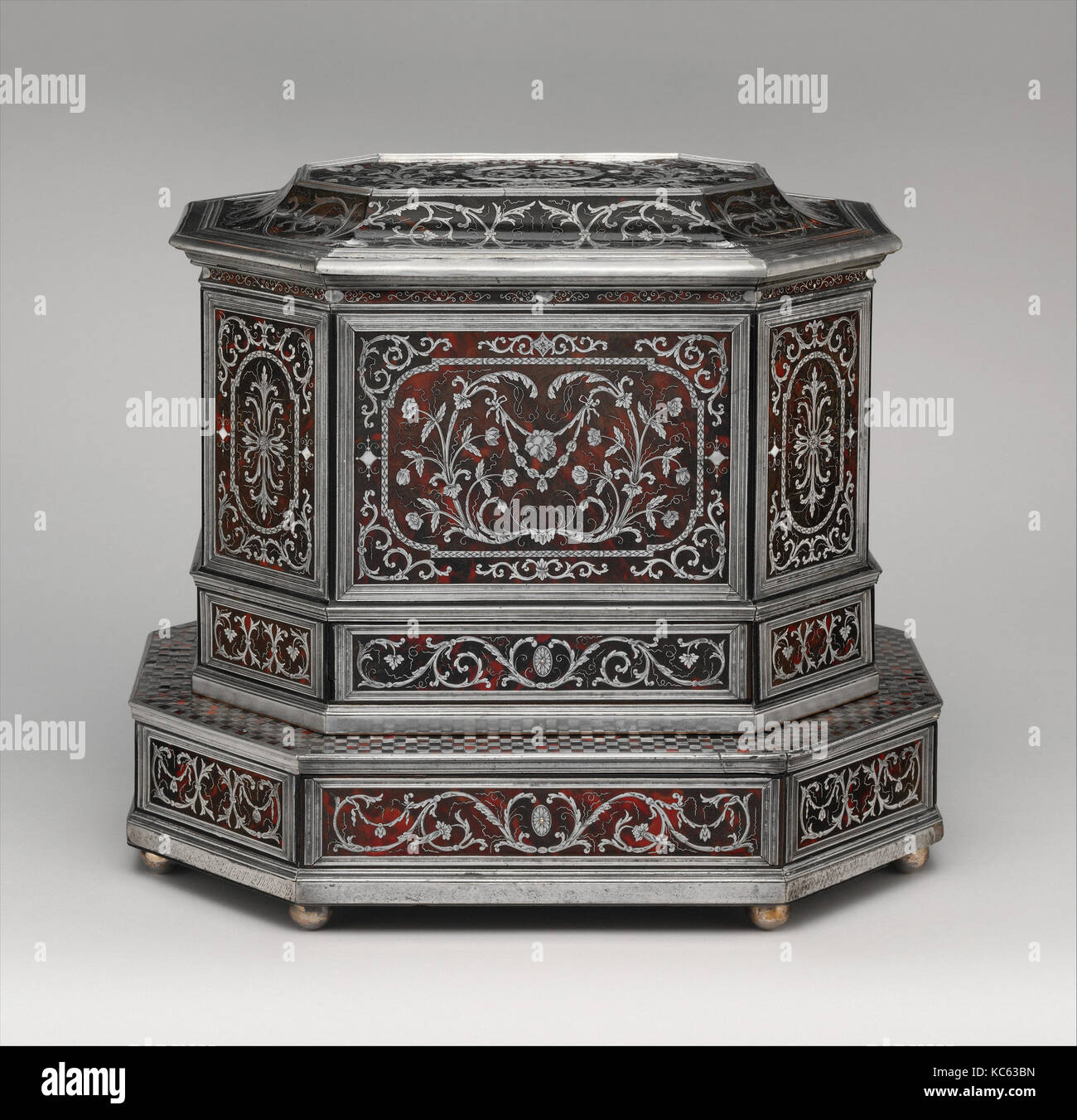 Wig cabinet hi-res stock photography and images - Alamy